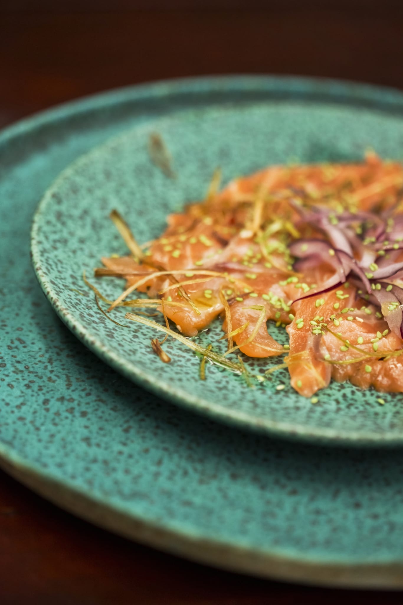 Handglazed eyecatchers in different tones and textures - Rochini ...